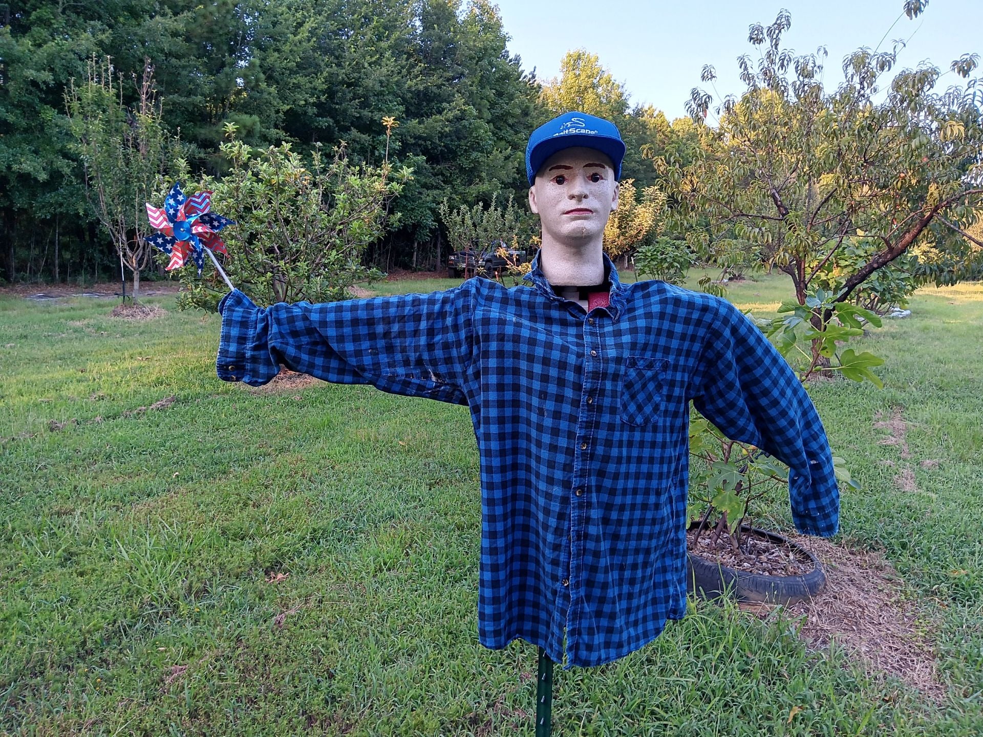 Wind Driven Mannequin Scarecrow | Scare Dancer
